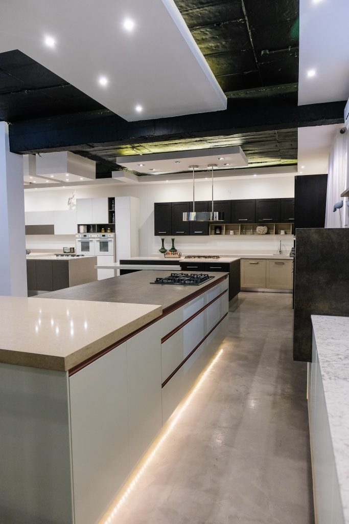 Home ~ Romeo Kitchens